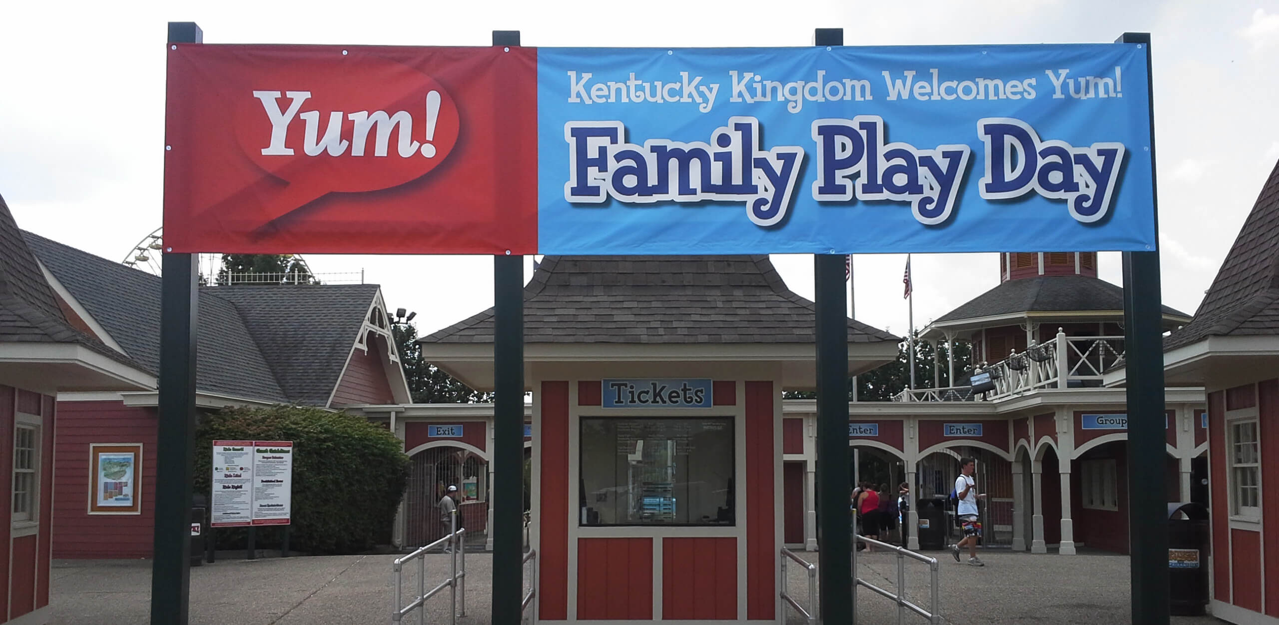 Sign Savvy: Discover Vinyl Scrim Sign Material